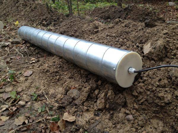 Grounding of cable armor on both sides according to PUE: indoors ...